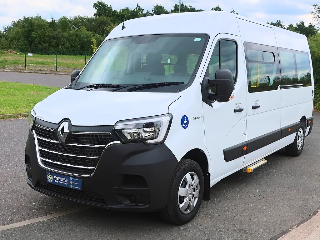 Renault Master 9 Seat Minibus - Minibus World
